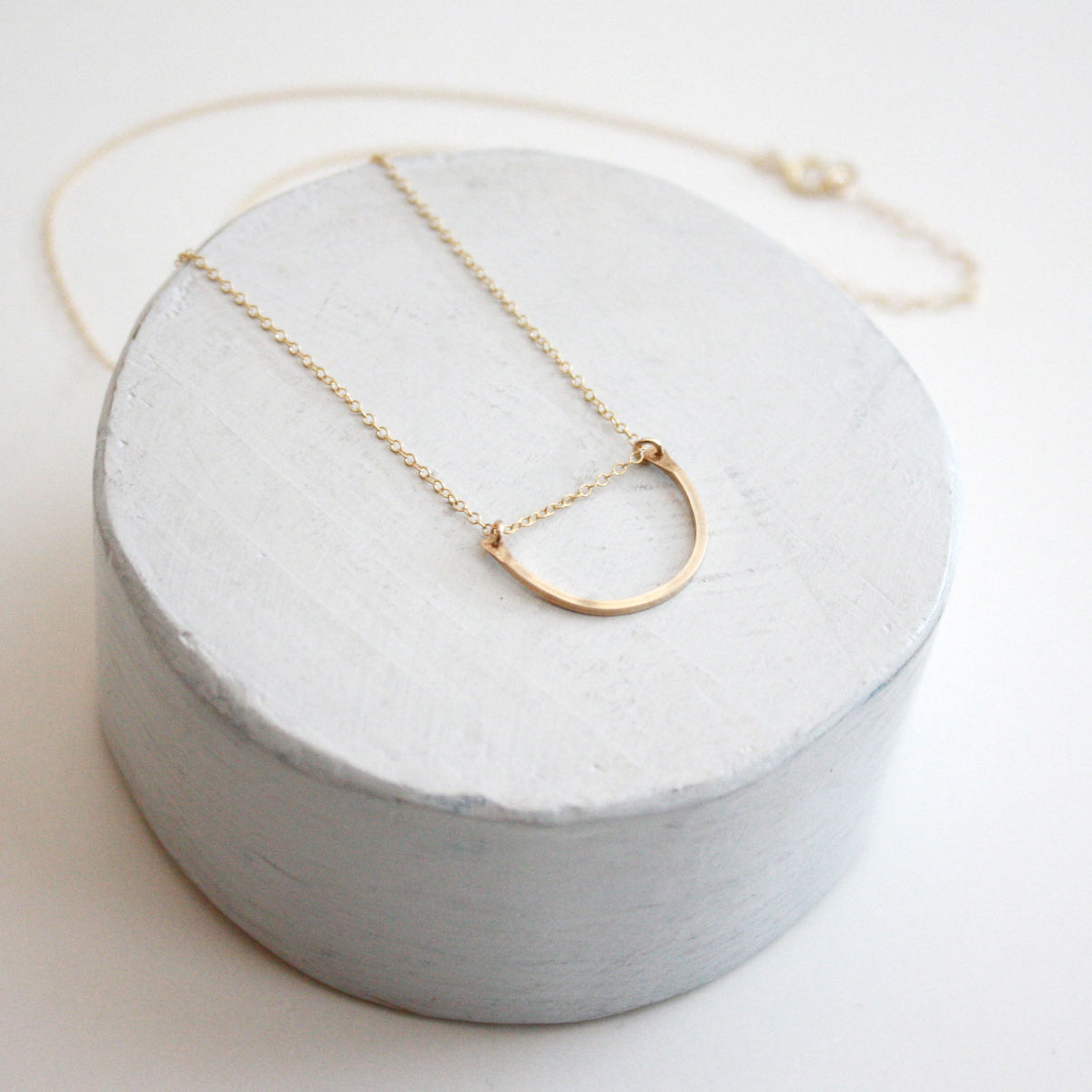 Half Circle Necklace in 14k Gold Filled | Hooks and Luxe